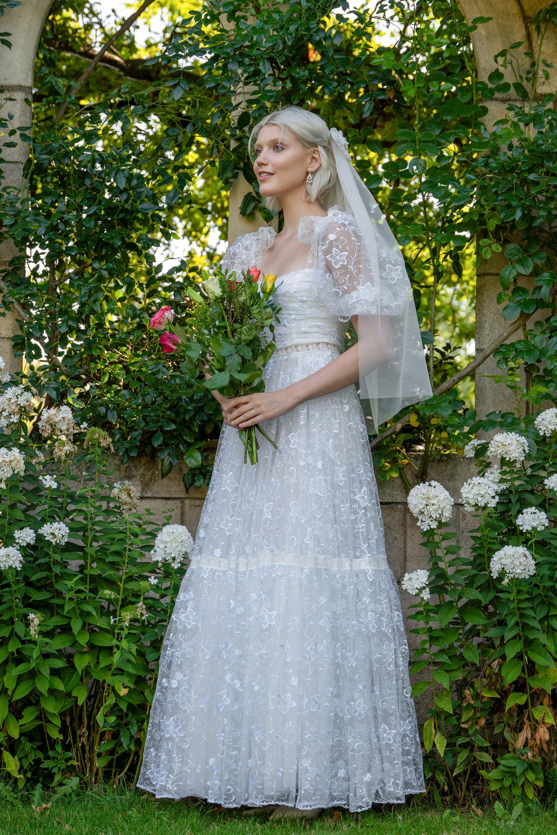 Pure Magic Gown – Fairy Tong