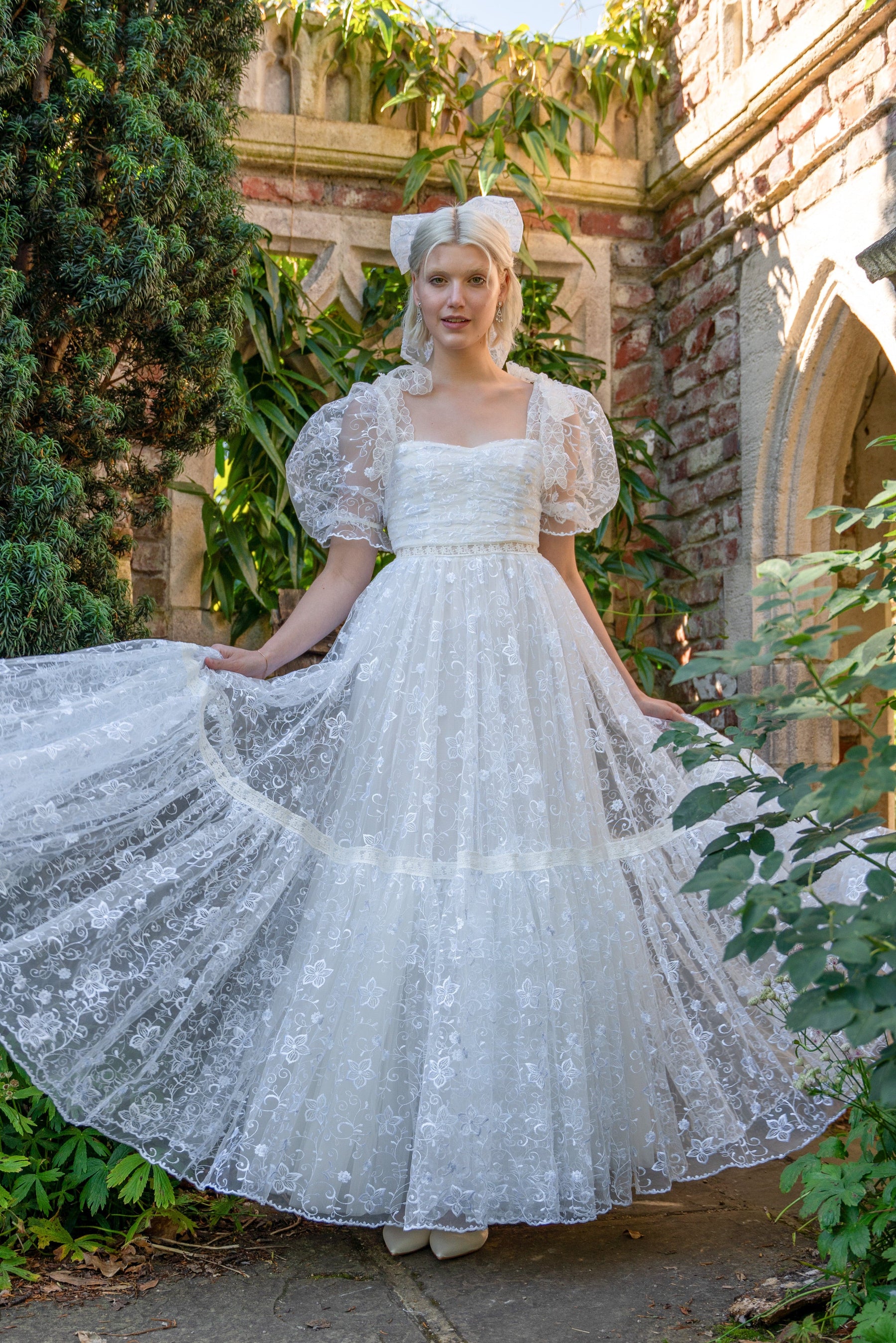 Pure Magic Gown – Fairy Tong